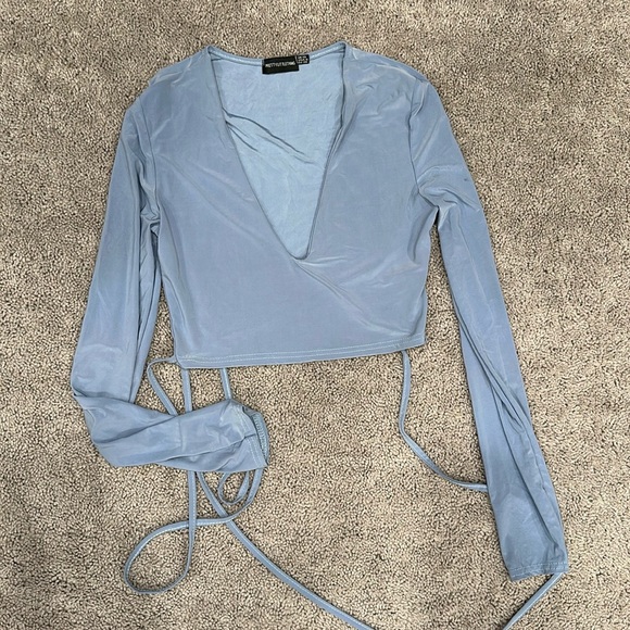 PrettyLittleThing | Tops | Prettylittlething Light Blue Deep Vcut Tied ...
